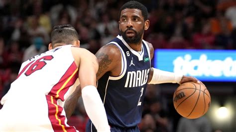 Kyrie Irving Dribbling Png