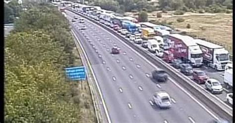 Live M25 Traffic 90 Minute Delays As Serious Crash Blocks Motorway