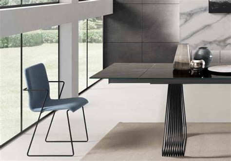 Gateway Extendable Table By Zamagna