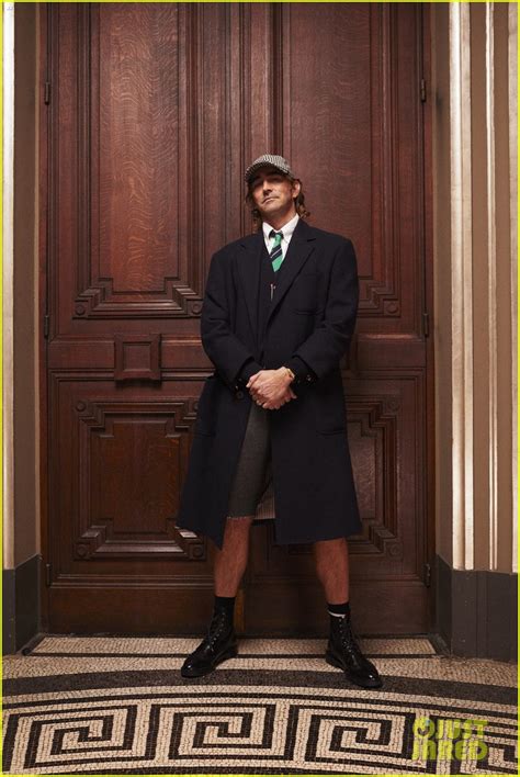 Erykah Badu Wears Block Heeled Shoes For Thom Brownes Paris Fashion
