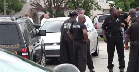 Miami Gardens Man Killed Stepping Out Of His Car Cbs Miami