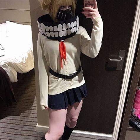 Cosplayer Recria A Personagem Himiko Toga De My Hero Academia De Forma