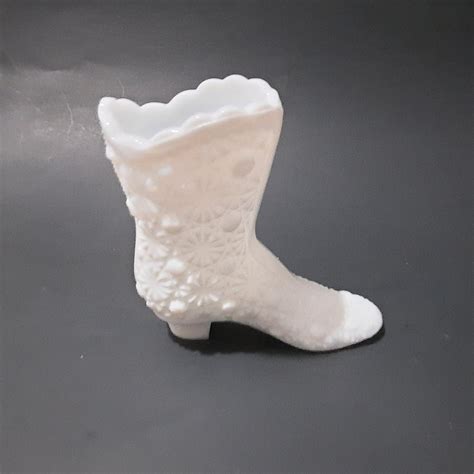 Vintage Fenton White Milk Glass Daisy Button Boot And Hobnail Victorian