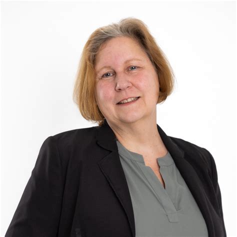 Cornelia Lasch Sachbarbeiterin Vertiebsunterstützung Und Backoffice