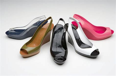 Ok To Wear Hosetights With Sandals Or Open Toed Shoes