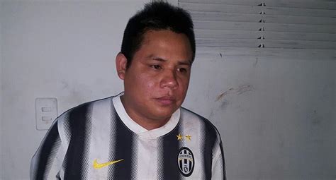 Trujillo Hombre golpea a policía por resistirse a ser detenido VÍDEO EDICION CORREO