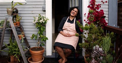 Profile Samin Nosrat Of Netflixs ‘salt Fat Acid Heat