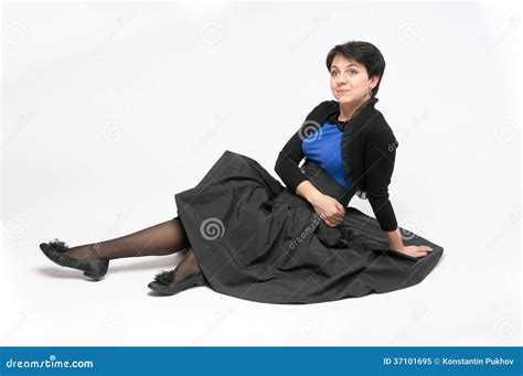 Seduta Della Ragazza Immagine Stock Immagine Di Fascino 37101695