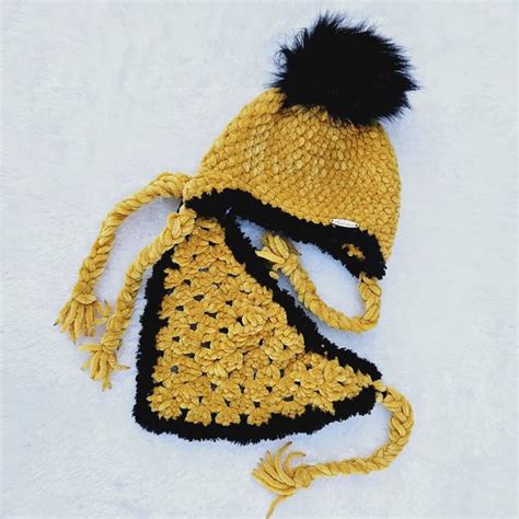 Háčkovaná čepička A šátek Okrová Vel 38 Cm Čepice Háčkované čepice Kabelky Přívěsky