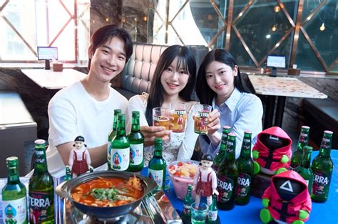 하이트진로 ‘테라·참이슬 오징어 게임 에디션 완판 뷰어스