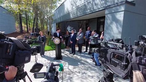 Ossoff Becerra Highlight Lower Insulin Prices For Seniors Fox 5 Atlanta