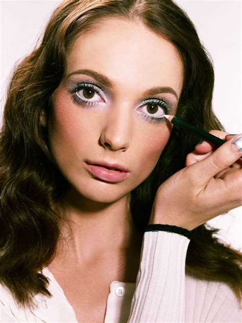 5 O Clock Shadow Makeup