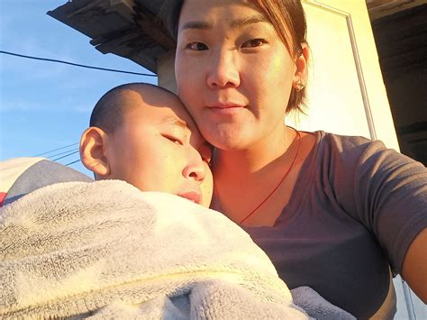 Бэрхшээлийн цаана бэлэг Added A Бэрхшээлийн цаана бэлэг