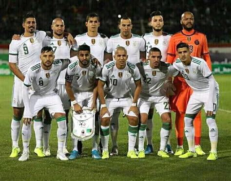 أخبار المنتخب الوطني الجزائري والمحترفين