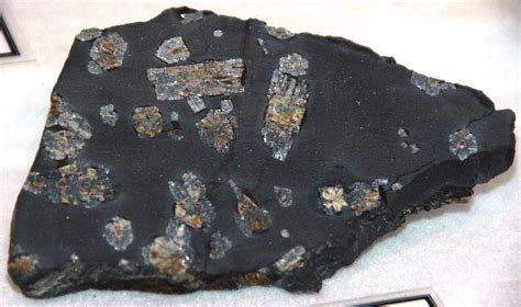 Foliation And Rock Cleavage Physical Geology H P Edition