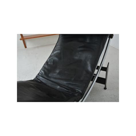 Lc4 Lounge Chair By Le Corbusier Pierre Jeanneret And Charlotte