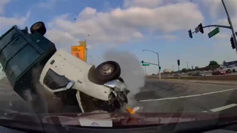 Truck T Bones Car At La Intersection Jukin Licensing