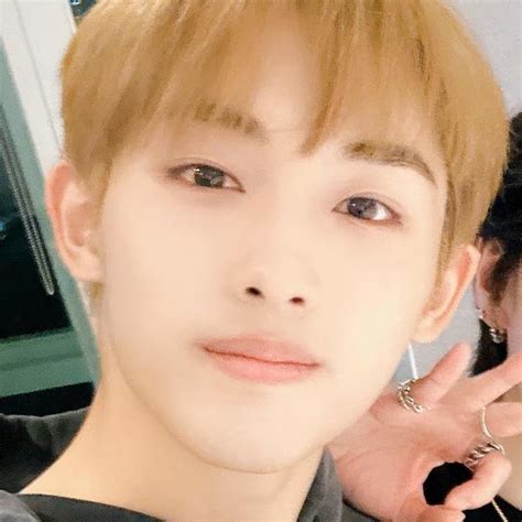 𝐌𝐎𝐎𝐍 𝑲𝑼𝑵 𝑫𝑨𝒀 on Twitter RT m ang 사람이 어떻게 민들레 홀씨