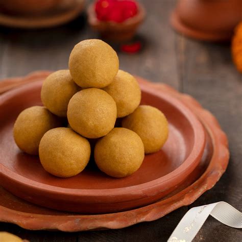 Delicious Besan Laddoo Buy Besan Laddu Now Lal Sweets Lal Sweets