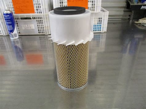 Fleetguard Outer Air Filter New Half Price Parts Car Parts For Half