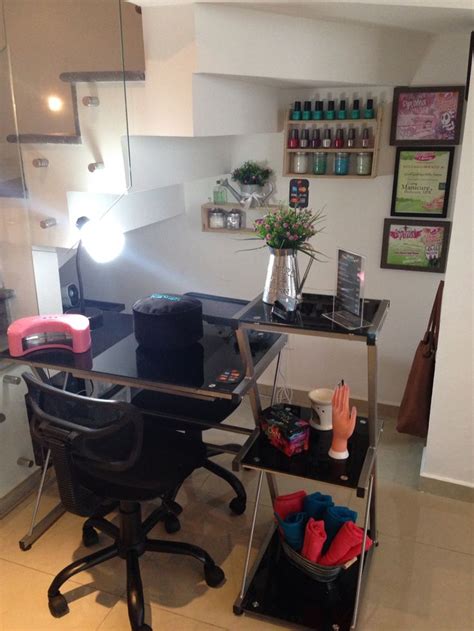 Cute Small Space Nail Technician Room Set Up Ideas Home Nail Salon