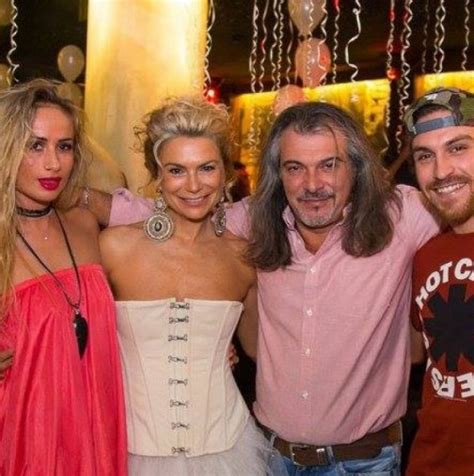 Снахата на Маги събра всички погледи по бански на почивката си в Египет Снимки За Жената