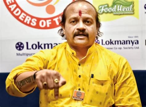 Vasant More मुख्यमंत्र्यांचा वसंत मोरेंना फोन शिवसेनेची ऑफर Sakal