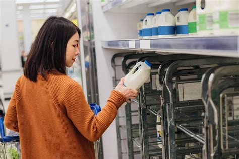 12 Rudest Things People Can Do At The Grocery Store