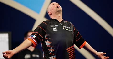 Raymond Van Barneveld Calls For Out Of Date Darts Format To Be