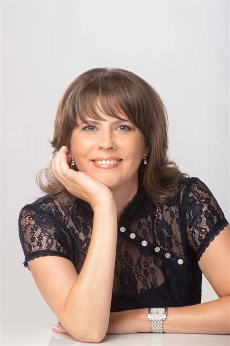 Капките 💝 Аз съм Даниела Кунчева и помагам на всеки който копнее за 🌟 Лекота 🌟 Решителност