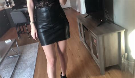How To Style A Leather Skirt Here Are Some Ideas On How To Flickr