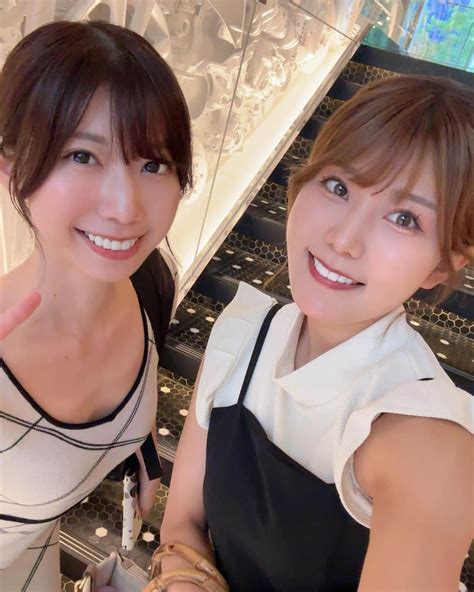 Instagram Cafe Bistro Intersect