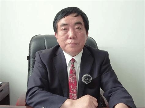 副校长赖旭龙在上合组织青年科技创新论坛发表演讲 校友会