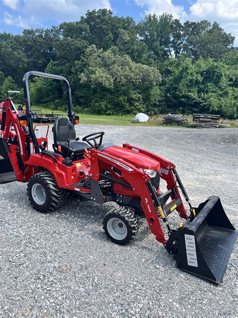 New Massey Ferguson Gc 1723eb Sub Compact Tractor Grass Roots