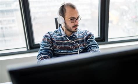 Software Engineer Programming In Office Stock Image Image Of Typing Internet 125407359