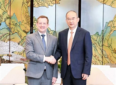 深化务实合作 促进友好交流 黄强会见法国驻华大使白玉堂