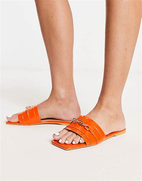 Truffle Collection Loafer In Kroko Orange Mit Kette Asos