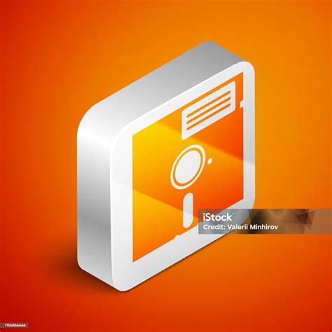 주황색 배경에 격리된 525인치 아이콘의 등각투영 플로피 디스크 컴퓨터 데이터 저장을 위한 플로피 디스크 디스켓 기호입니다 실버 스퀘어 버튼 벡터 일러스트레이션 0명에 대한