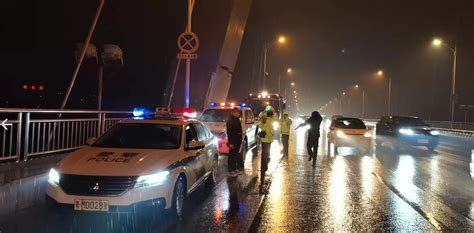 仙桃公路：除夕禁鞭忙劝导 大桥平安保通畅 湖北省交通运输厅公路管理局