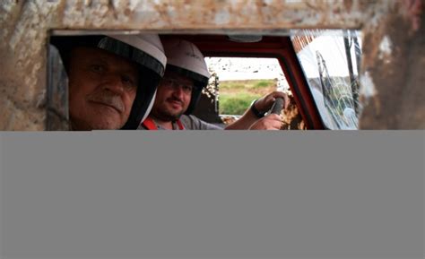 Off road tutkunu dede ve torun Pıtırcık ile pistlerin tozunu attırıyor Trabzon Haber