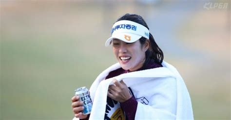 포토 우승 세리모니후 기뻐하는 이승현
