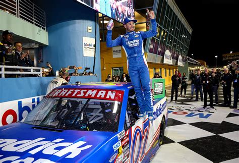Kyle Larson Rallies Late To Win Truck Series Race At Homestead Last Word On Motorsports