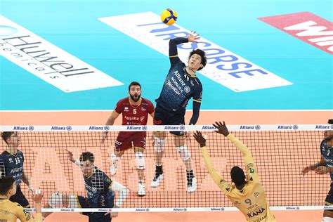 石川祐希、サービスエース5本を含むチーム最多得点でミラノがヴェローナを3 0で下し連敗脱出 トシキのバレログ