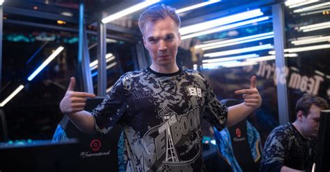 Tundra Esports Disbands Its 20 Day Old Dota 2 Roster Retains Just One
