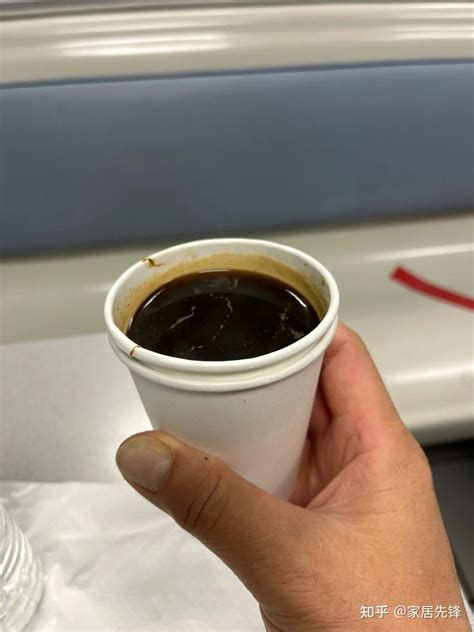 这4种杯子别装开水 小心热水变成毒水 快转告家人 知乎
