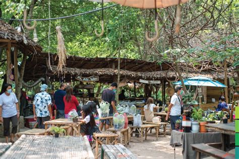 เดินเที่ยว ตลาดซาวไฮ่ อุทัยธานี แบบฉบับ Green Community 7greens