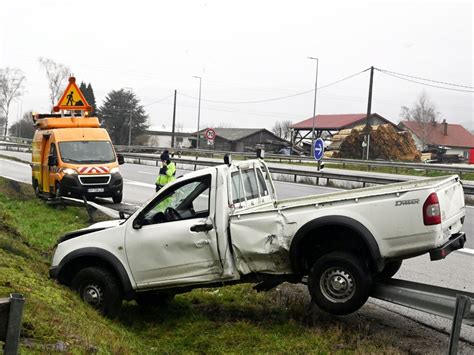 Vosges Perte De Contrôle Sur La Rn57 Entre Éloyes Et Saint Nabord Le