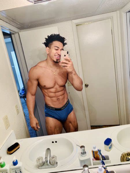 Model Of The Day Shawn Raymond Daily Squirt