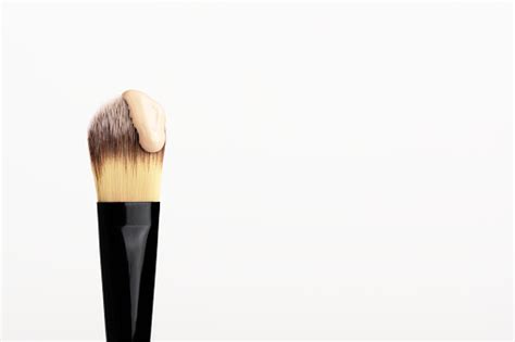 컨실러 한 방울로 전문적인 메이크업을 위한 브러쉬 얼굴 피부 보정을위한 화장품 제품 Maquillage에 대한 장비 화장품 비자