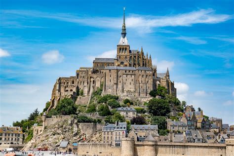 ゴシック建築 ノルマンディー バシリカ フランス フランスのランドマーク フランスの歴史 モンサンミッシェル ユネスコ